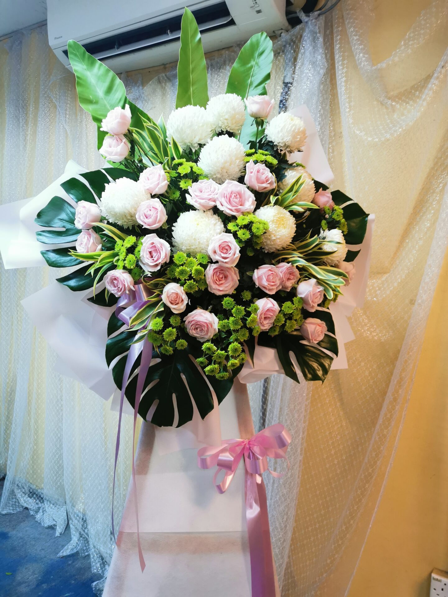 Condolence Flower C27 - Flower Delivery | Malaysia | Wedding, Roses ...